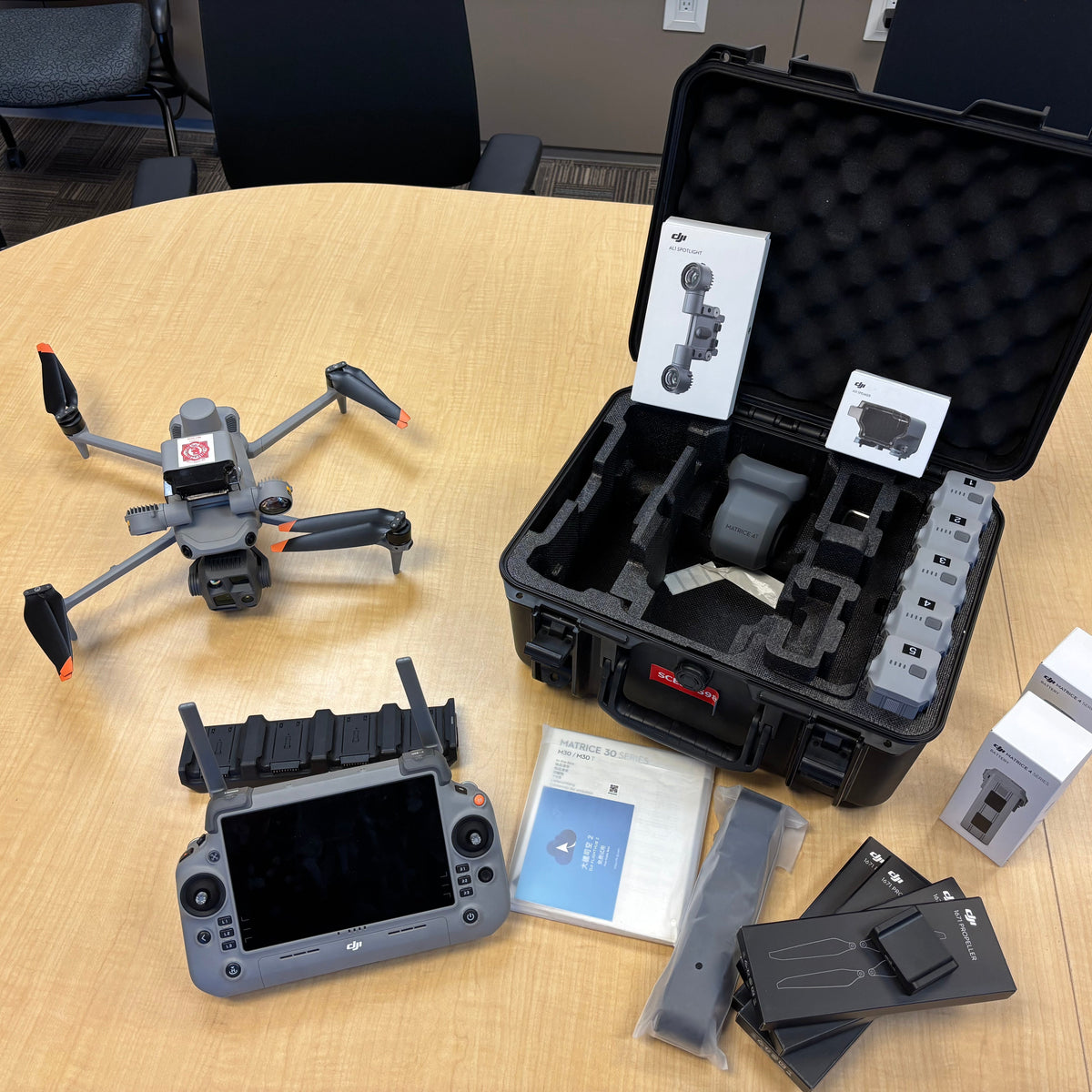 DJI Matrice 4T + AL1 SPOTLIGHT CERTIFIED PRE-OWNED – Infinit Drones Corp
